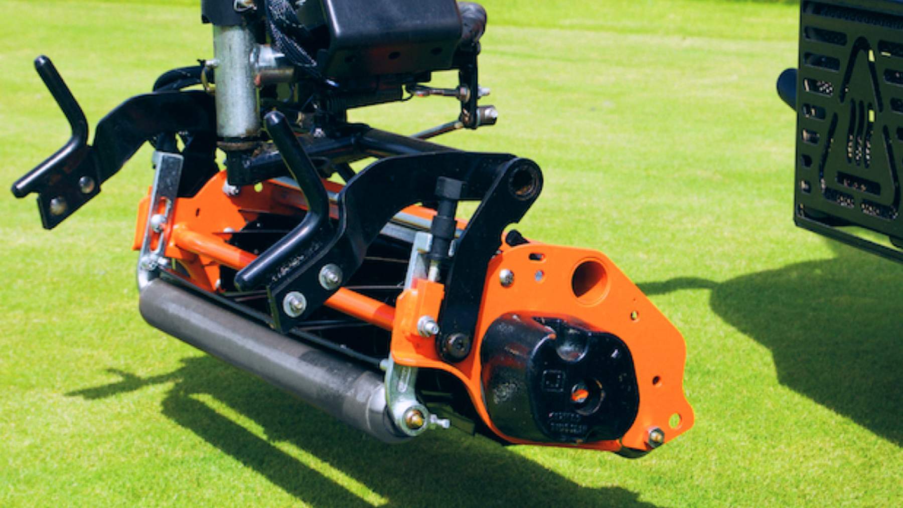 Eclipse 360 Elite - Links Turf Equipment