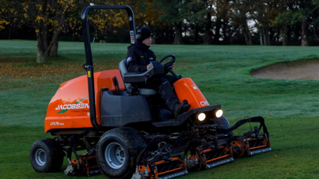 LF570 - Links Turf Equipment