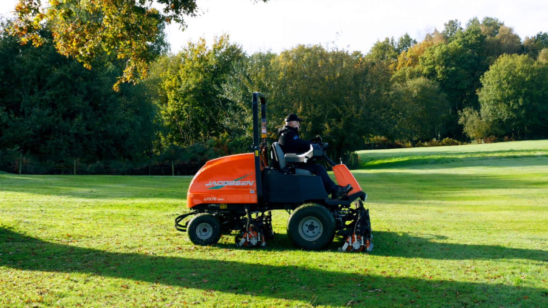 LF570 - Links Turf Equipment