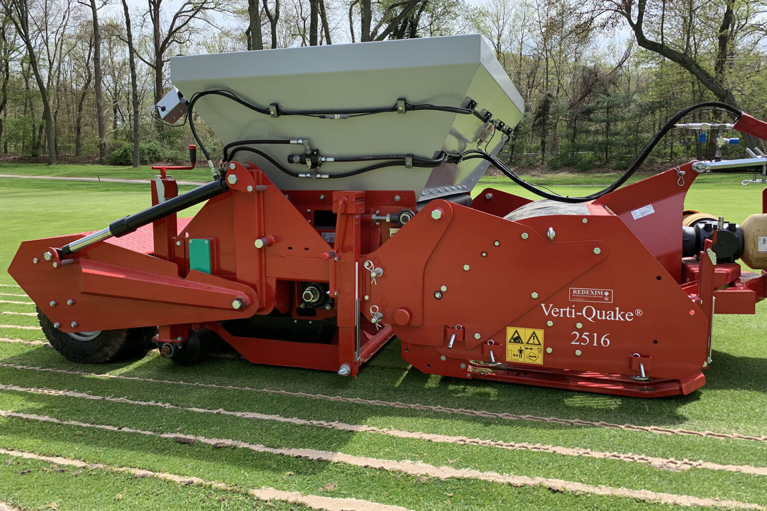 Vibra-Sandmaster (with Verti-Quake) - Links Turf Equipment